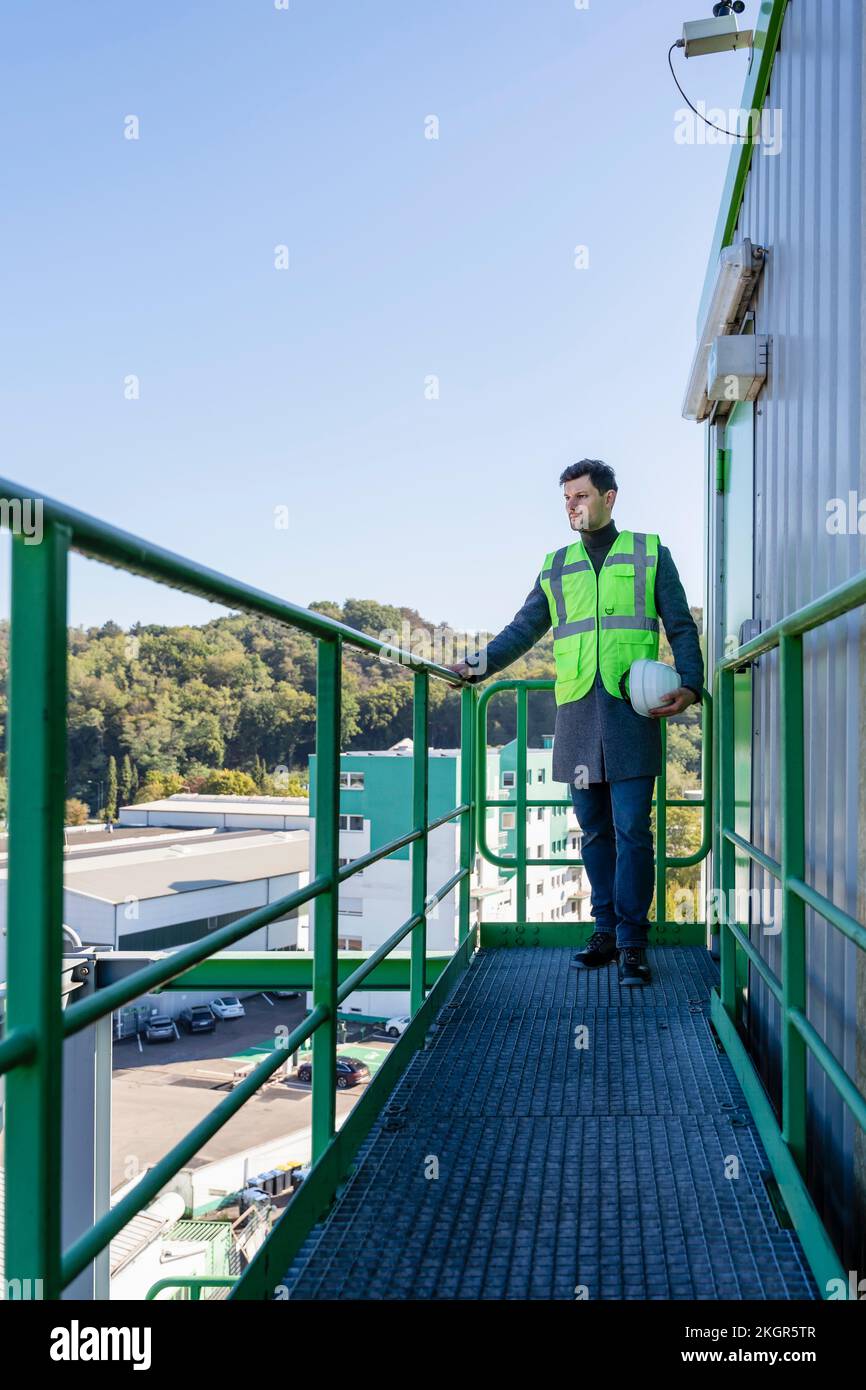 Industrial railing hi-res stock photography and images - Alamy
