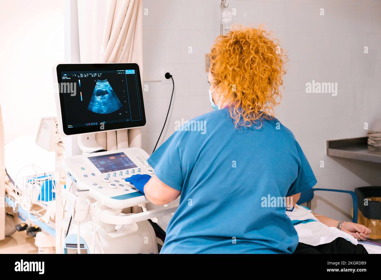 Nurse patient machine hi-res stock photography and images - Alamy