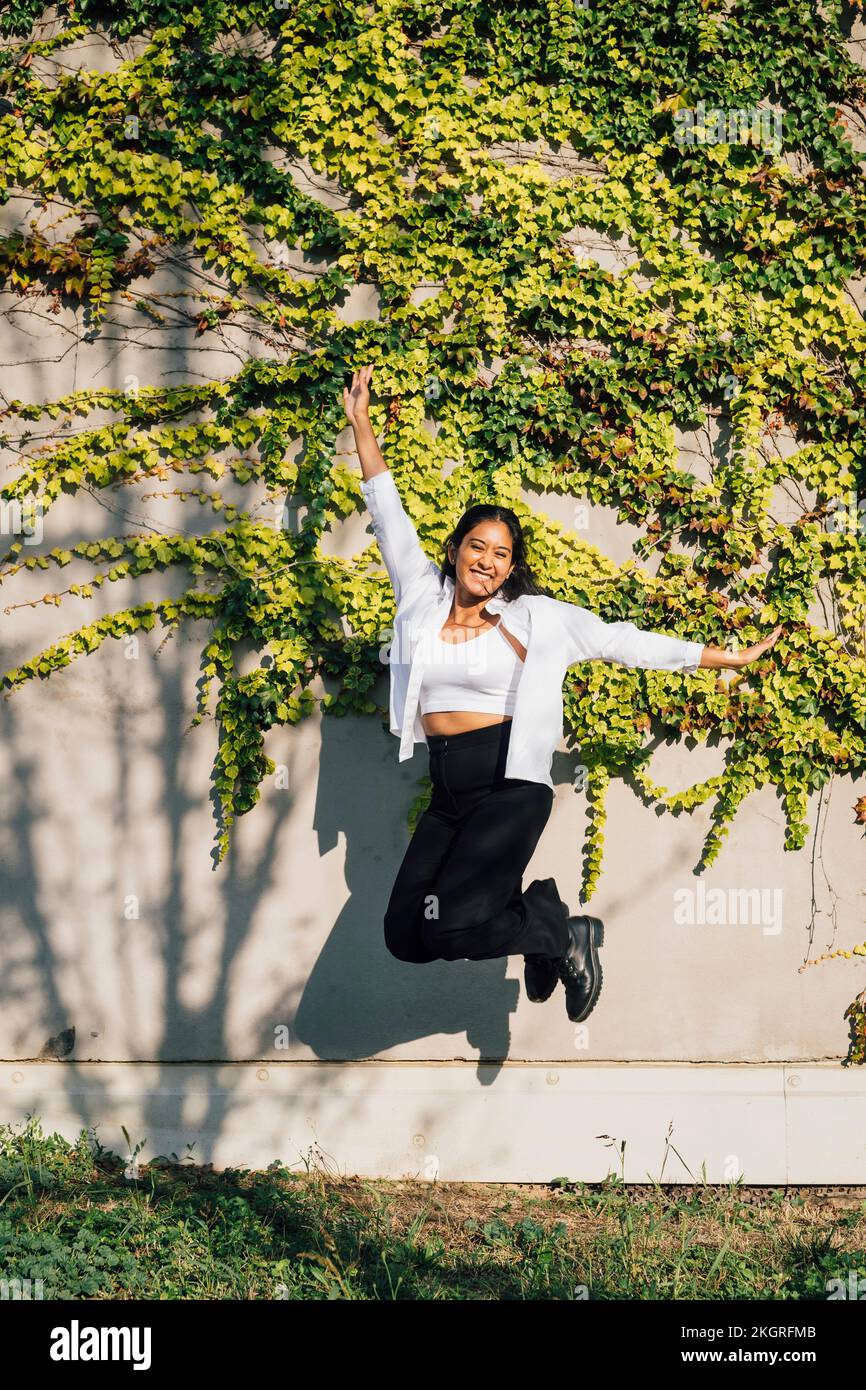 Creeping woman hi-res stock photography and images - Alamy