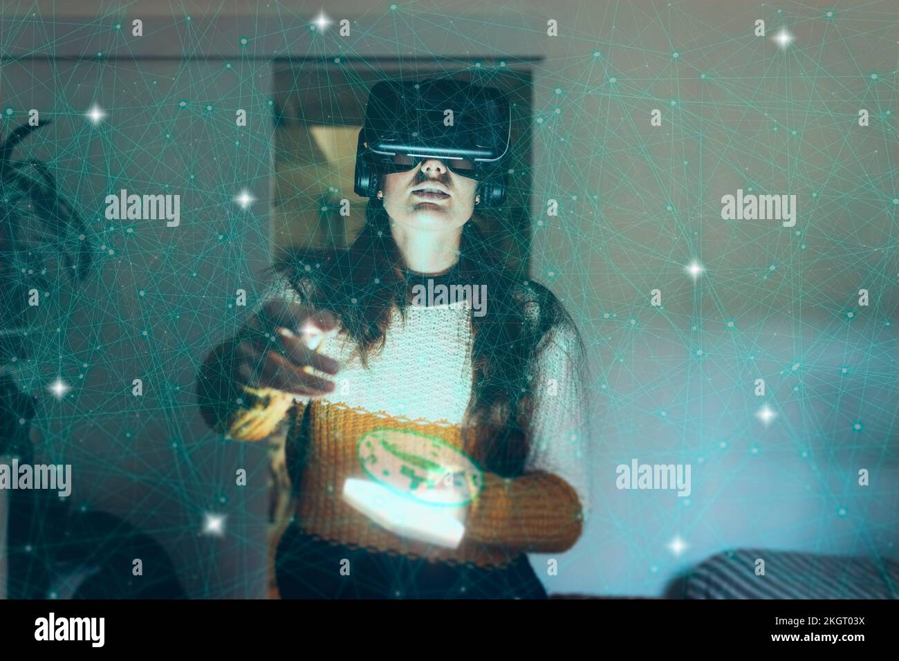 Virtual reality female user hi-res stock photography and images - Alamy