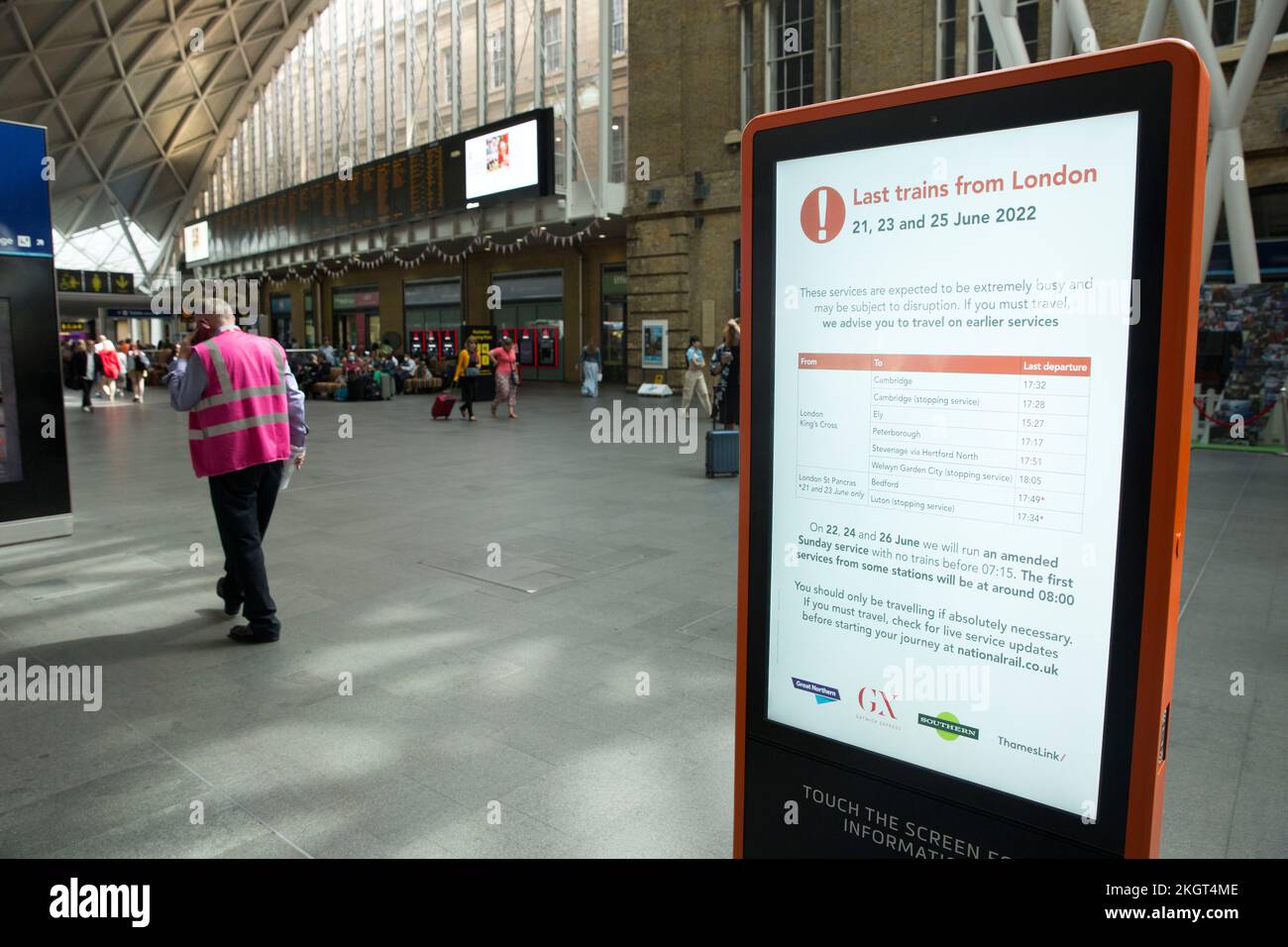 Railway station notice board hi-res stock photography and images - Alamy