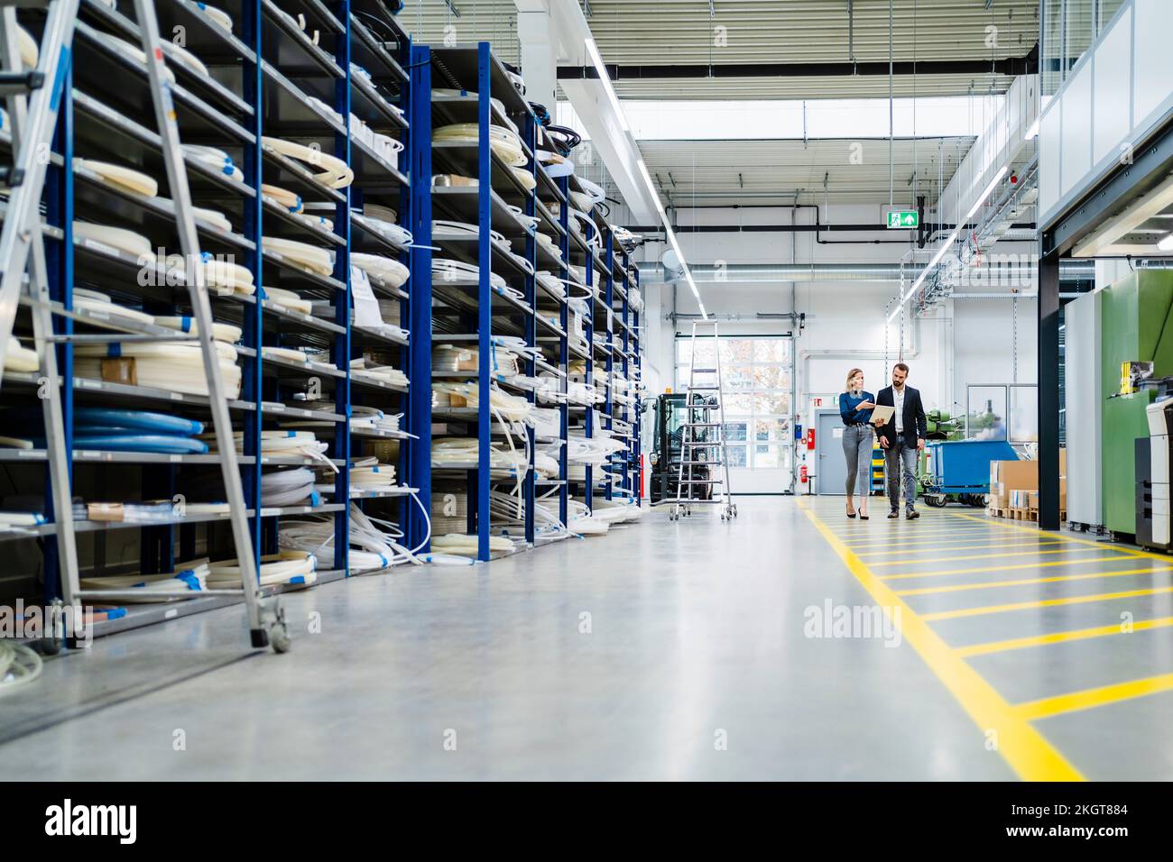 Man walking in warehouse hi-res stock photography and images - Alamy