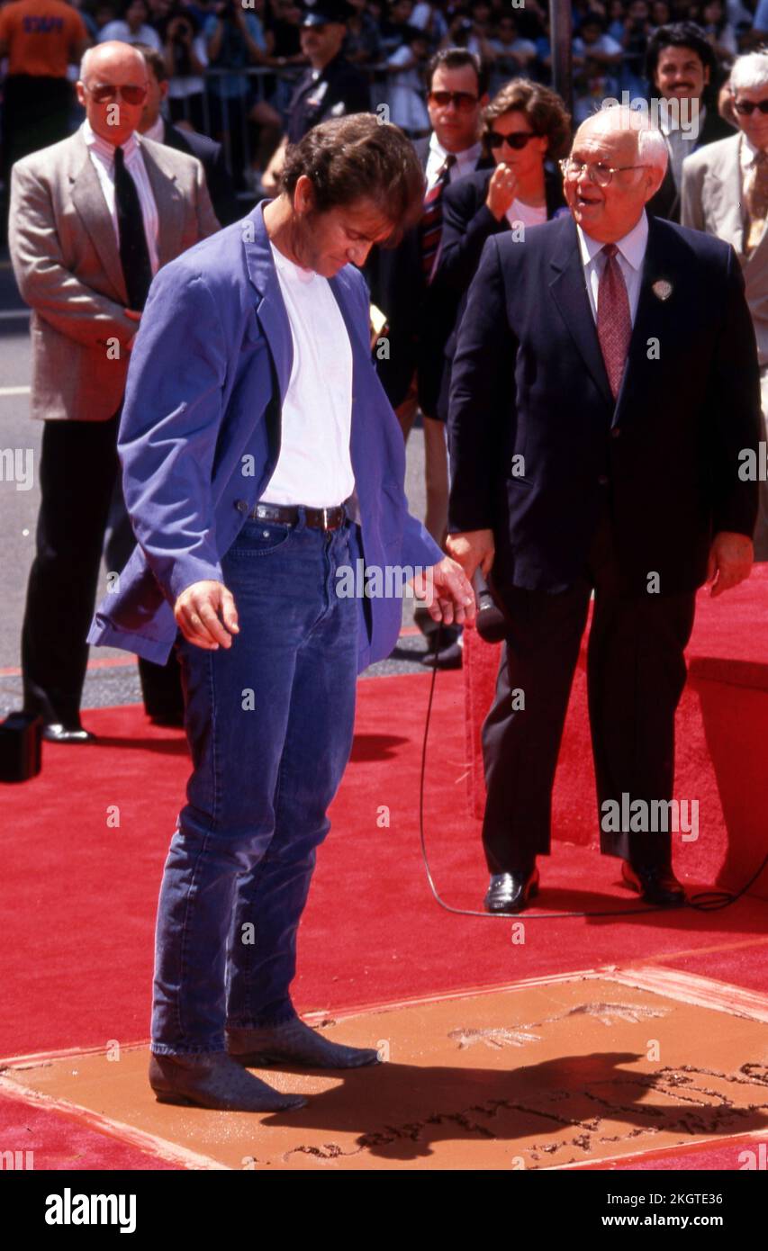Mel Gibson hand and footprints ceremony on August 23, 1993 at the Mann ...