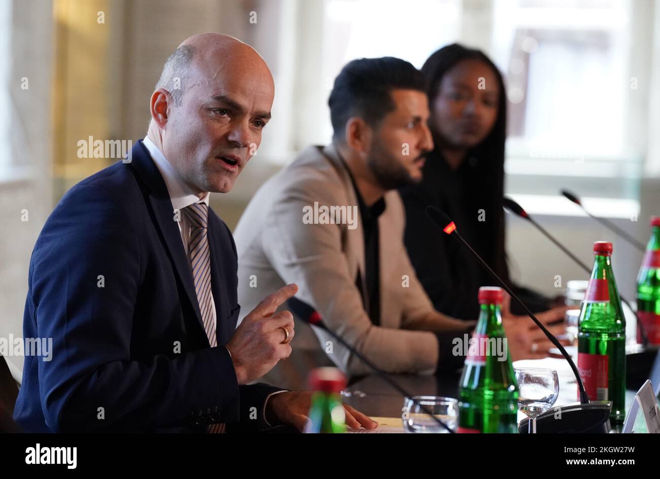 23 November 2022, Schleswig-Holstein, Mölln: Ingo Schäper, mayor of the ...