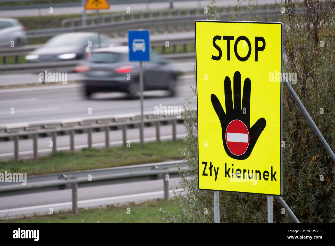 Stop falsch sign hi-res stock photography and images - Alamy