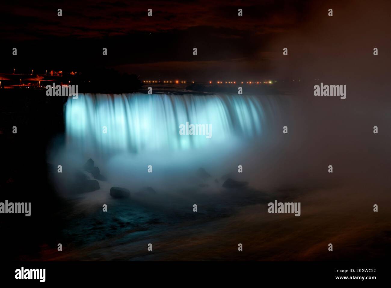 The illuminated Horseshoe canadian Niagara falls at night. Canada Stock ...