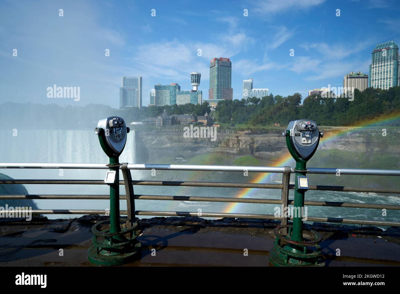 Block falls hi-res stock photography and images - Alamy