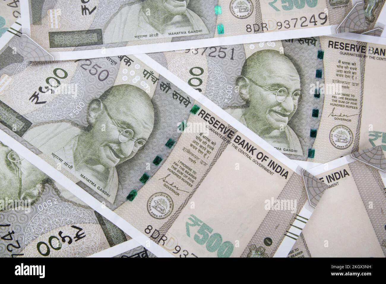 Indian 500 rupee note hi-res stock photography and images - Alamy