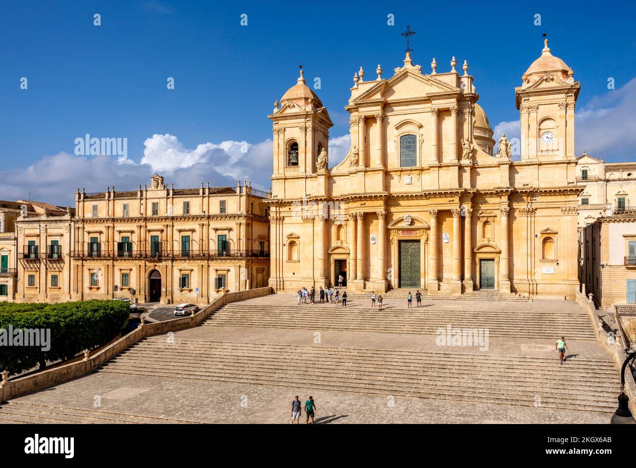 Cattedrale christian hi-res stock photography and images - Alamy