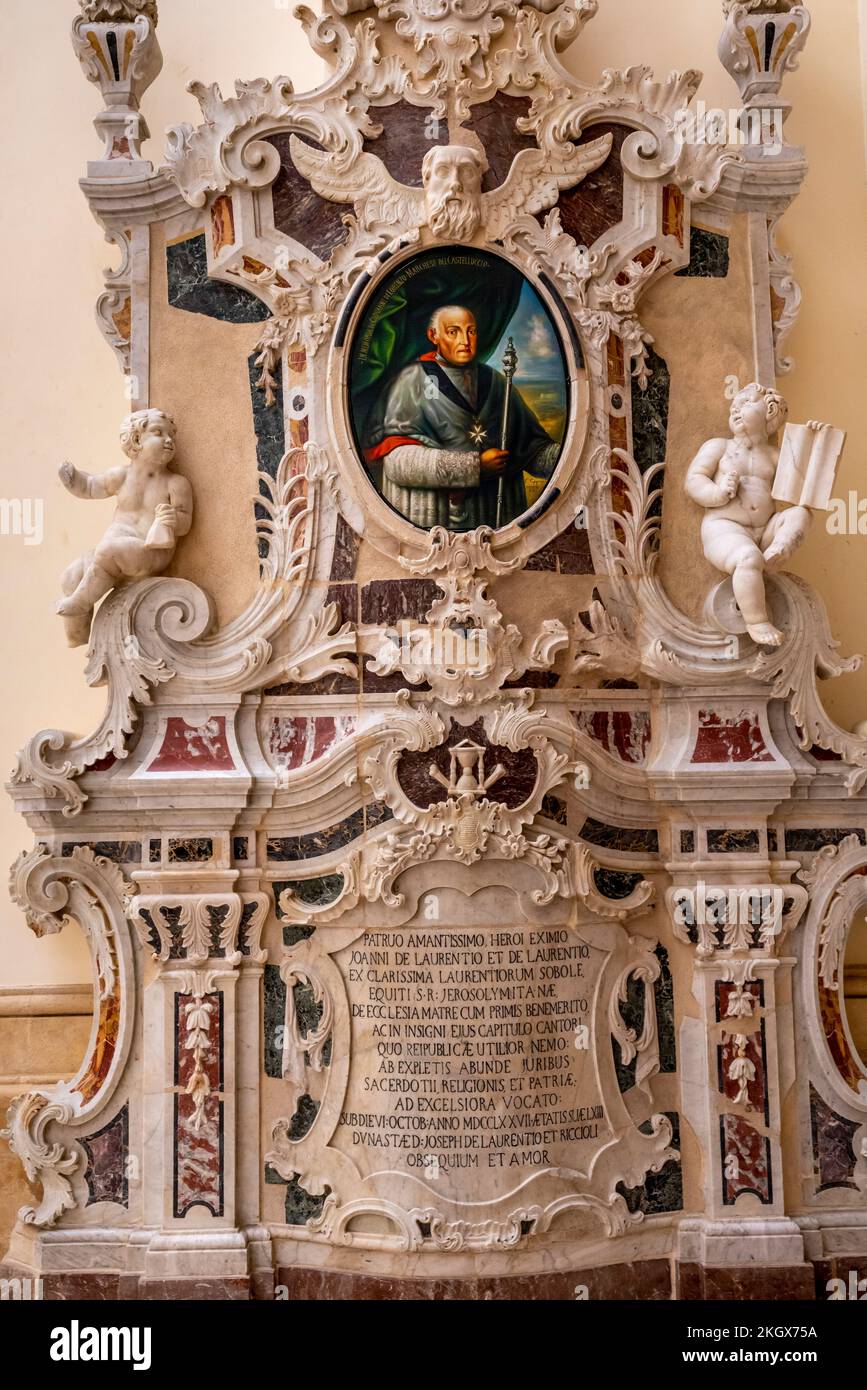 The Interior of Noto Cathedral (Cattedrale di Noto), Sicily, Italy ...