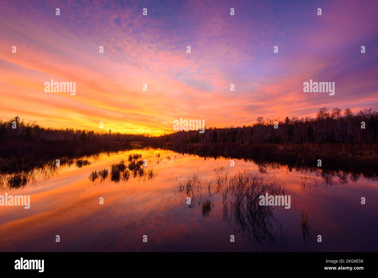 Sunset and dawn no one landscapes sky hi-res stock photography and ...