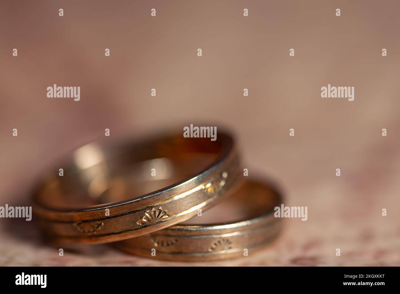 Wedding rings rings hi-res stock photography and images - Alamy