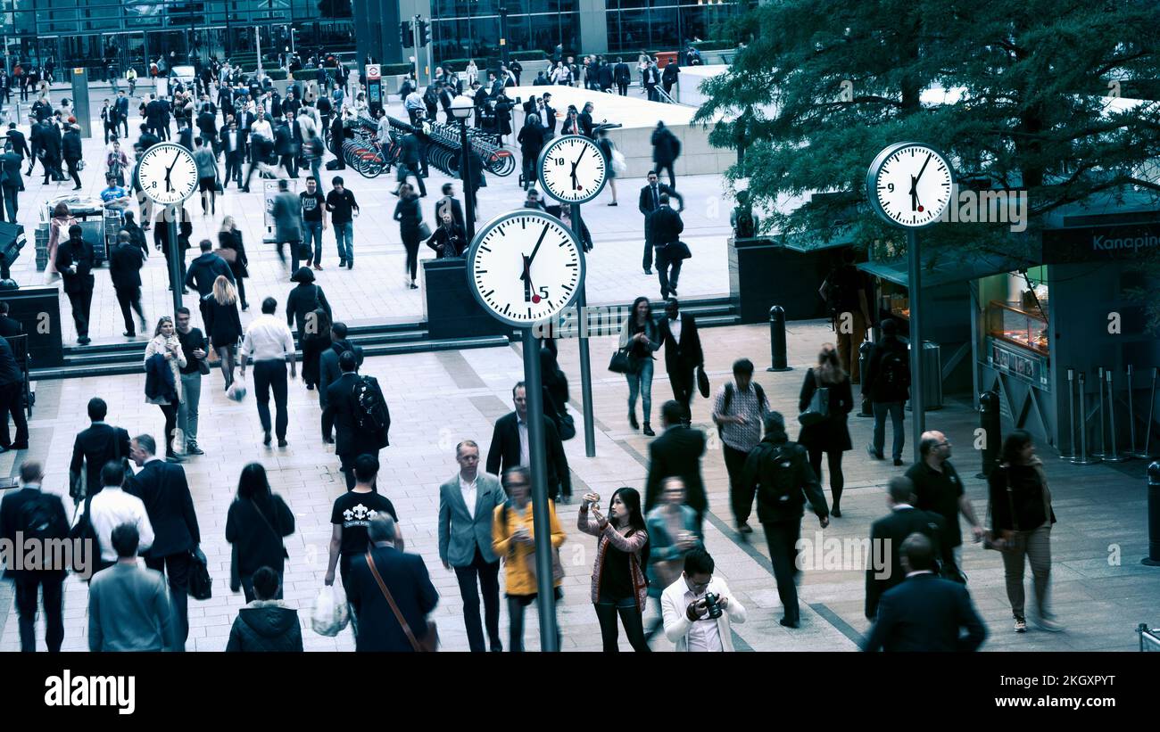 Time keeping schedule punctuality hi-res stock photography and images ...