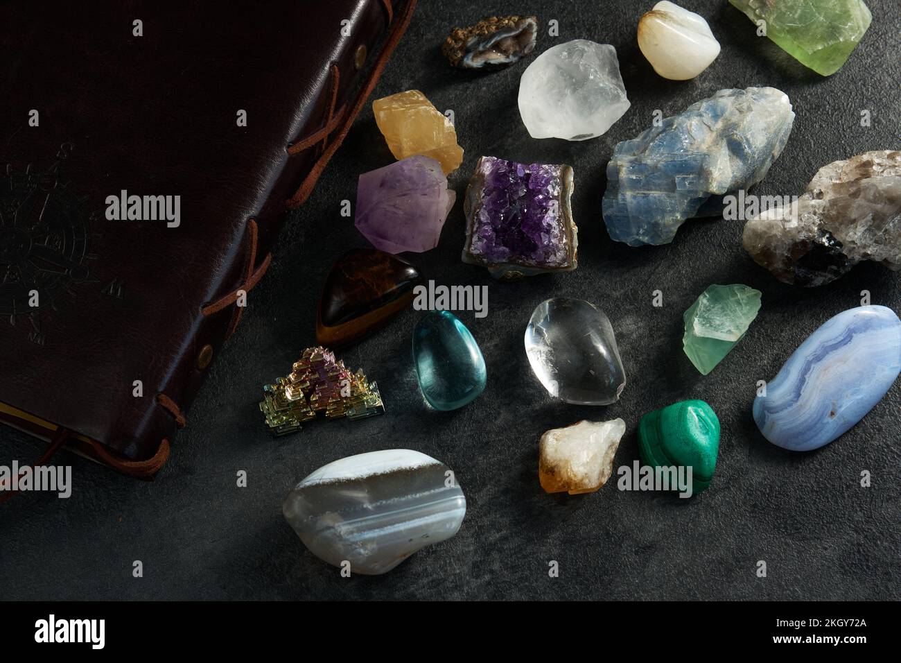 Dark blue gem stones hi-res stock photography and images - Alamy