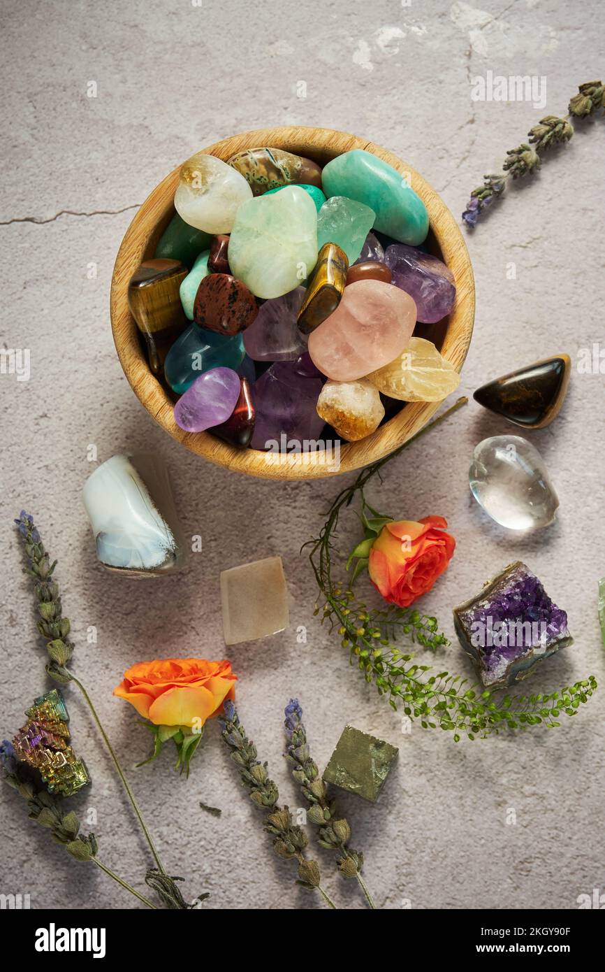 Different stones in bowl hi-res stock photography and images - Alamy