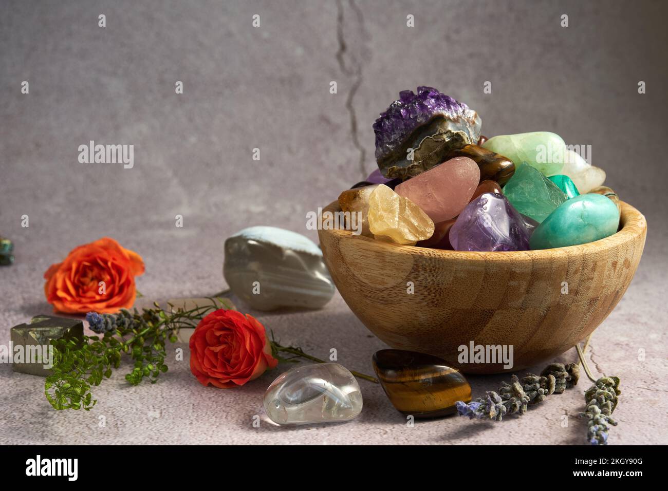 Different stones in bowl hi-res stock photography and images - Alamy