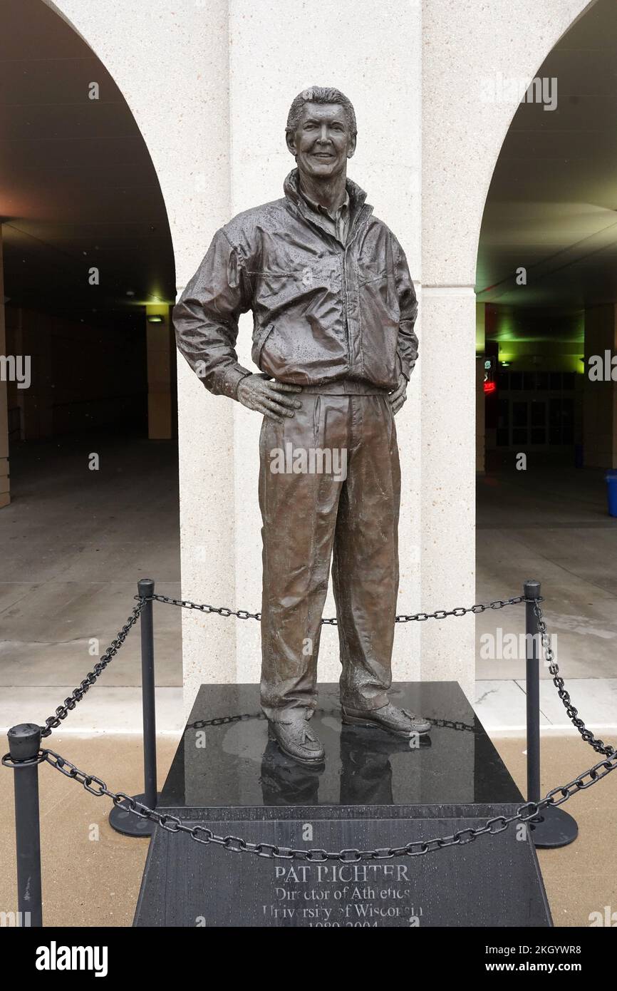 A statue of former Wisconsin Badgers athletic director Pat Richter at ...