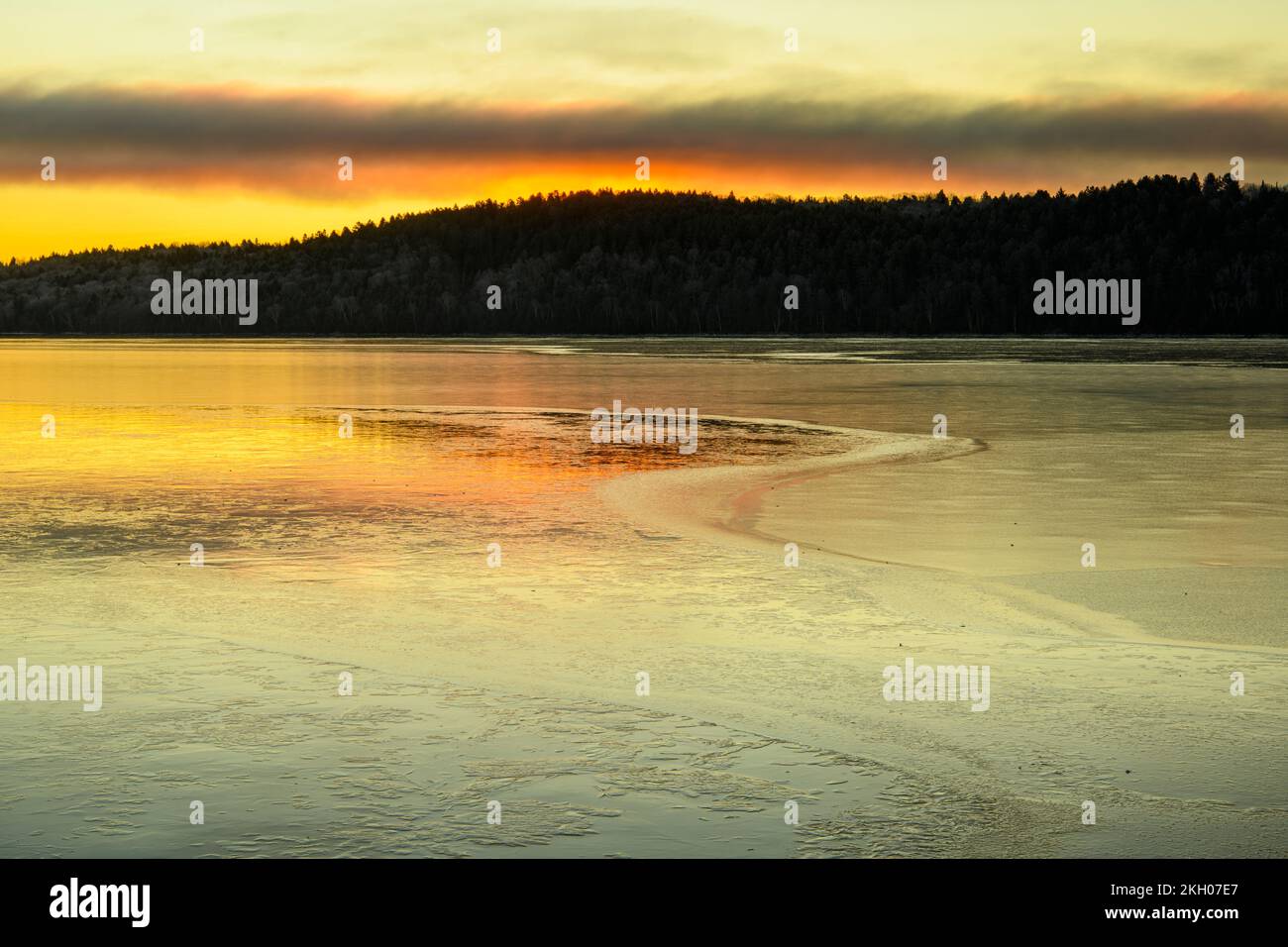 Frozen Simon Lake at dawn, Greater Sudbury, Ontario, Canada Stock Photo ...