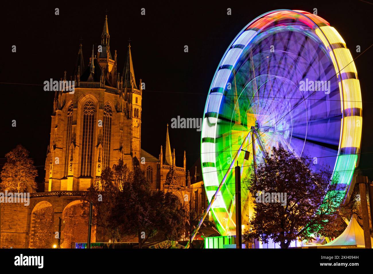 christmas market on the cathedral square in Erfurt with ferris wheel in ...