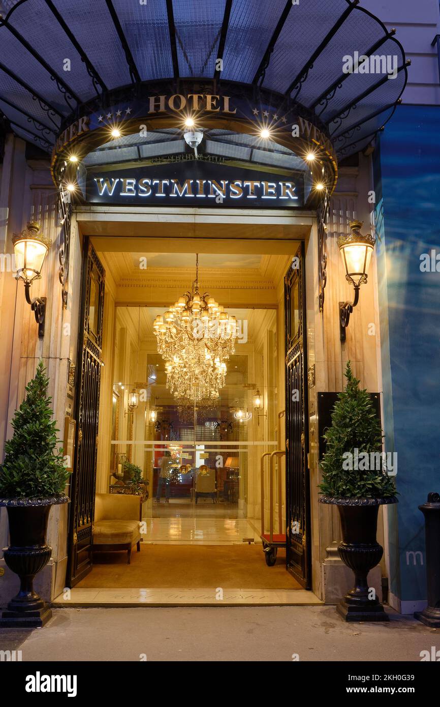 Hotel Westminster located between the historic Opera Garnier house and ...