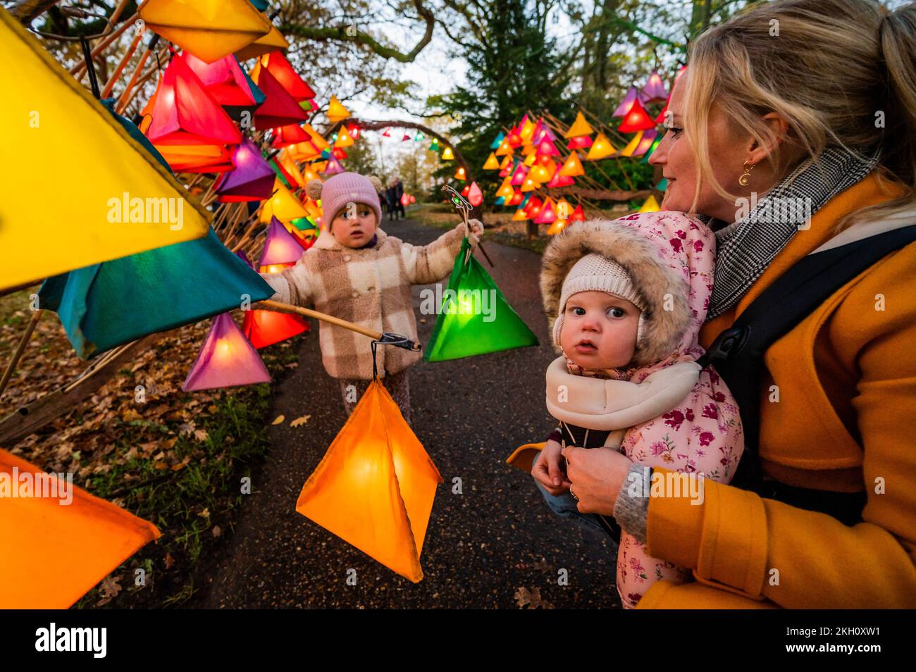 London, UK. 23rd Nov, 2022. A handmade lantern for every child and some ...