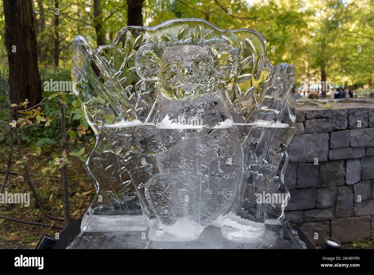 Koala sculpture hi-res stock photography and images - Alamy