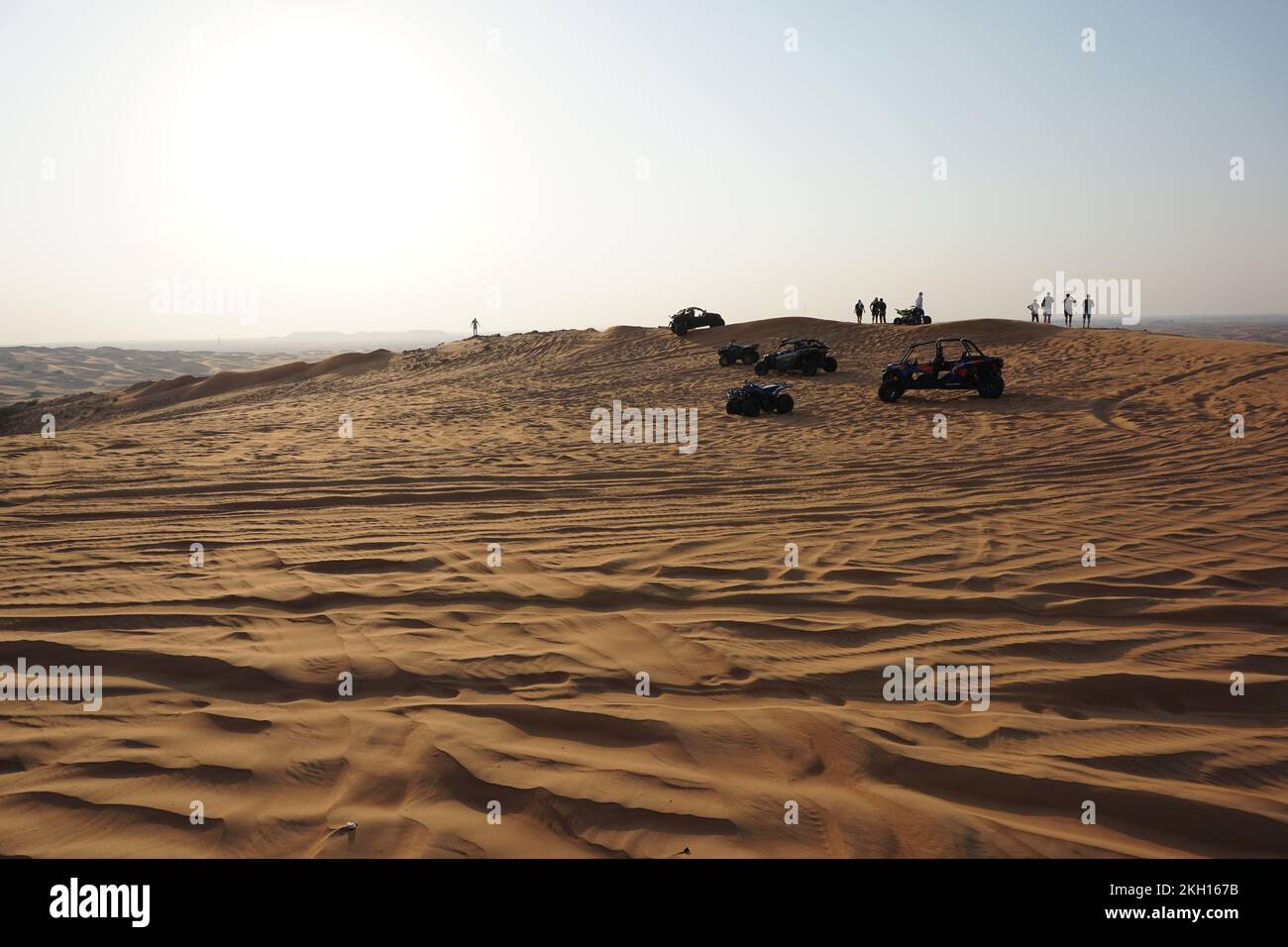 Dubai hills hi-res stock photography and images - Alamy