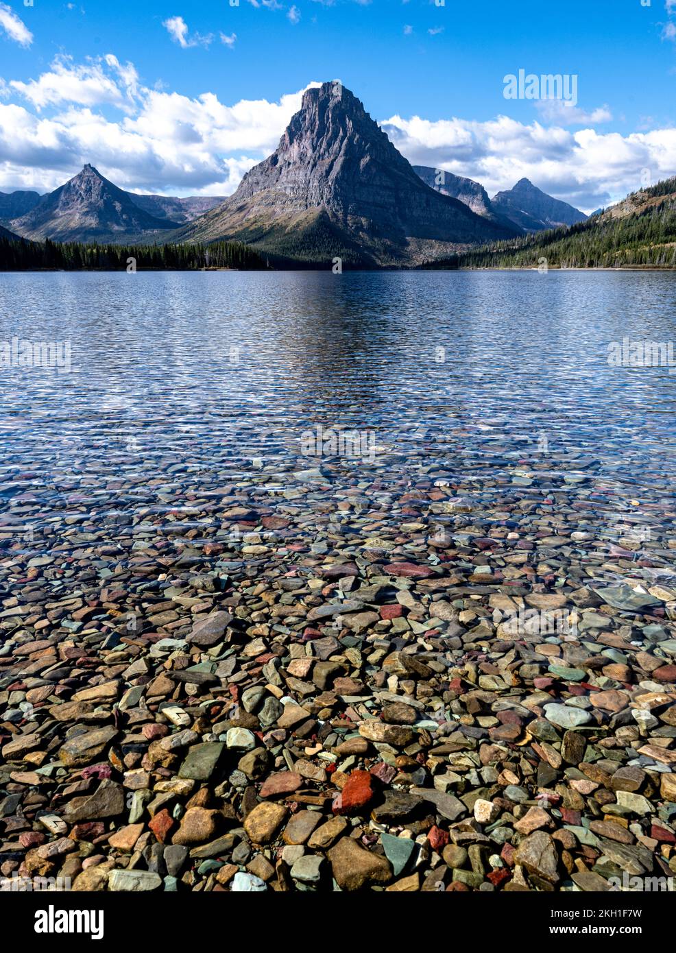 Two medicine lake trail hi-res stock photography and images - Alamy