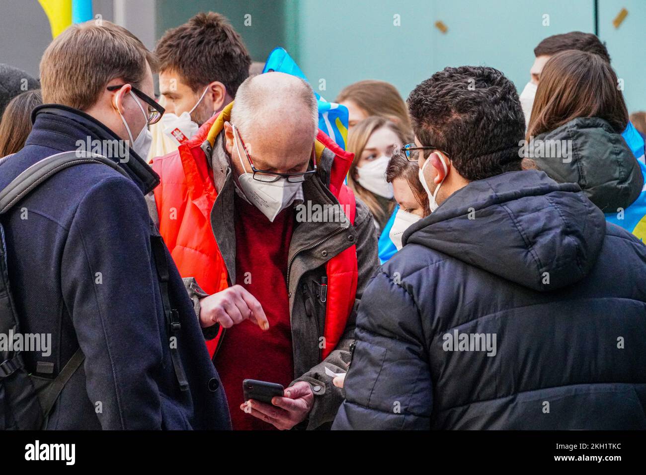 Arriving people from ukraine hi-res stock photography and images - Alamy