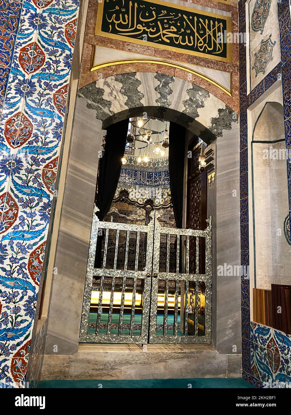 Eyup Sultan Tomb - İstanbul - TURKEY Stock Photo - Alamy