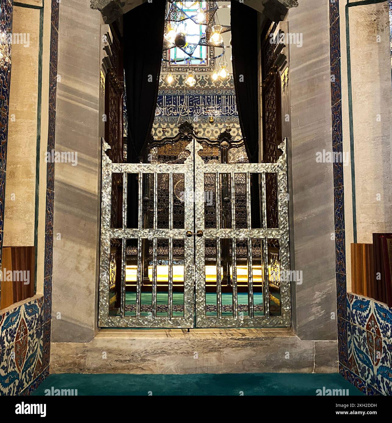 Eyupl Sultan Tomb - İstanbul - TURKEY Stock Photo - Alamy