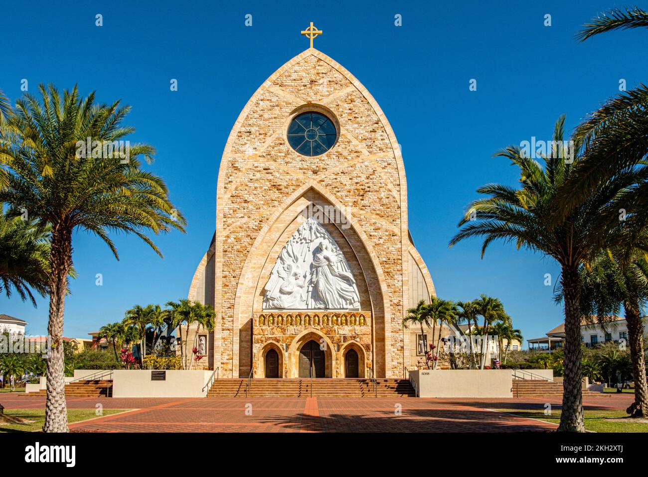 Ave Maria Catholic Church, Annunciation Circle, Ave Maria, Florida ...