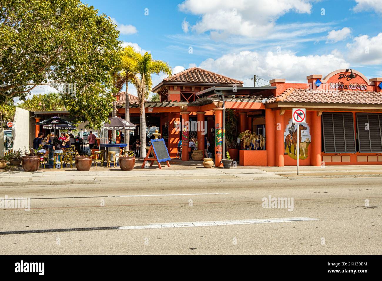 Tamiami trail hi-res stock photography and images - Alamy