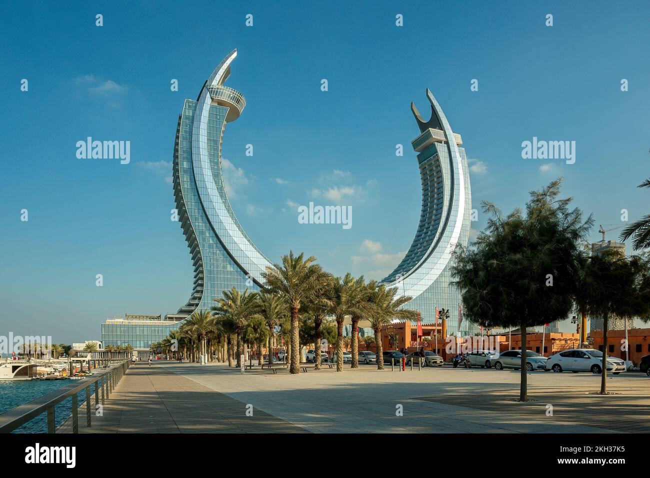 Crescent tower katara qatar hi-res stock photography and images - Alamy