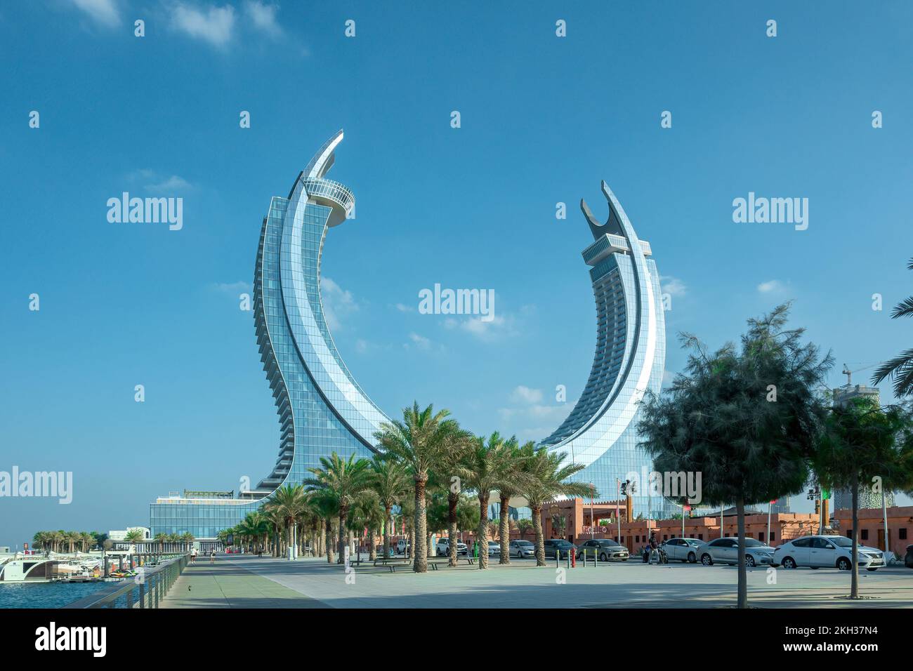 Katara twin tower hotel hi-res stock photography and images - Alamy