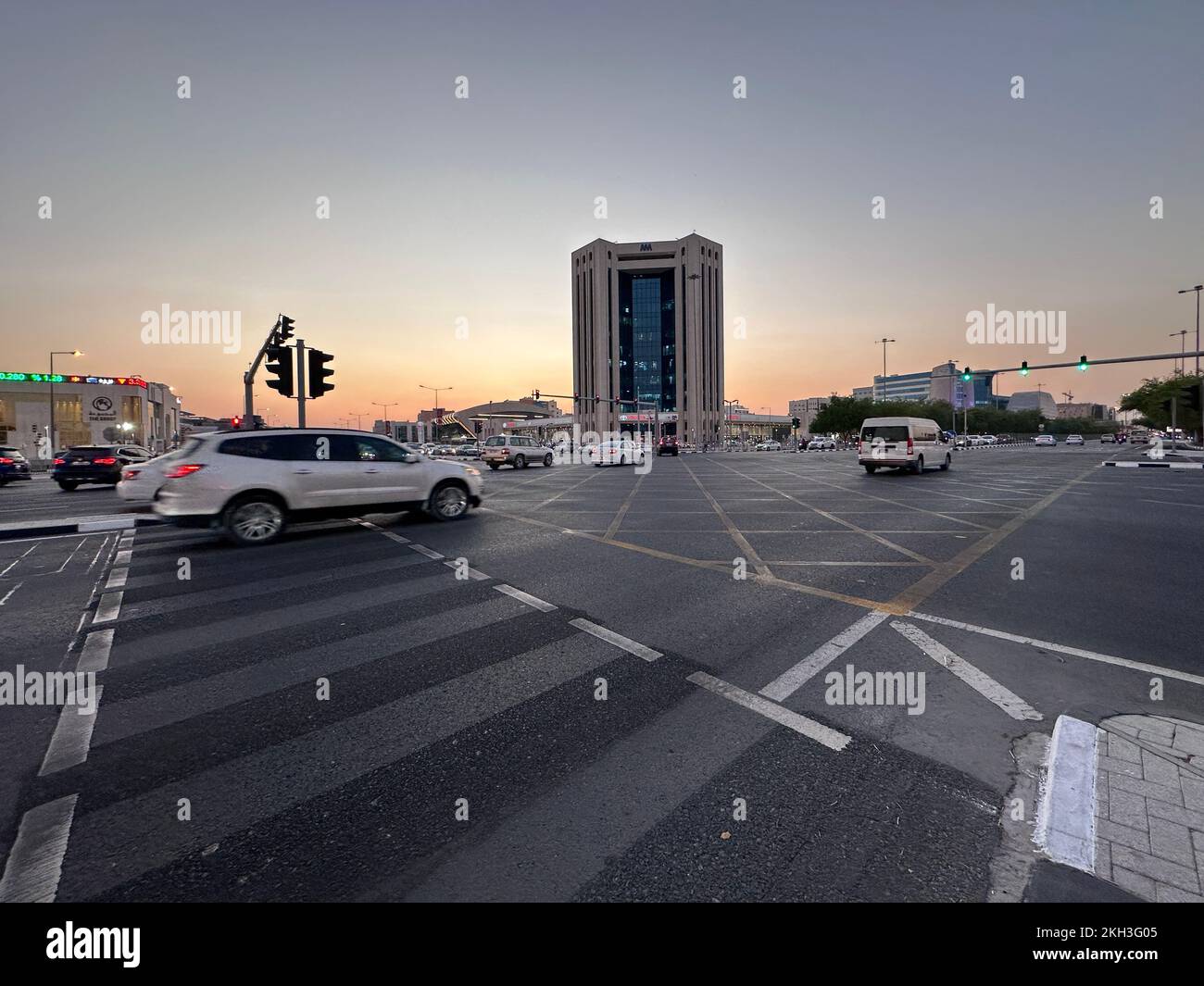 Doha Roads and Traffic Signal. Toyota Signal C Ring Road Doha Stock ...