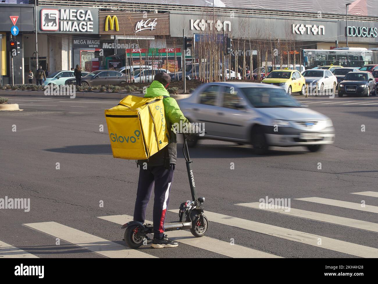 Bucharest, Romania - November 22, 2022: A Glovo food delivery courier ...