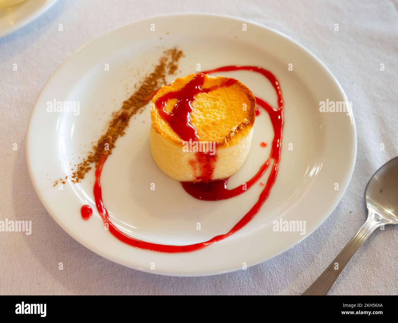 Delicious currant cheesecake Stock Photo - Alamy