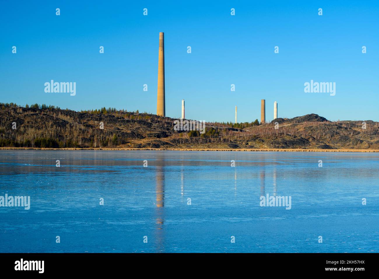 Vale superstack reflected kelly lake hi-res stock photography and images - Alamy