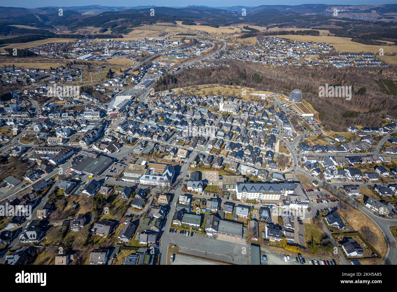 Aerial view, Oversum Vital Resort am Winterberg Kurpark, residential ...