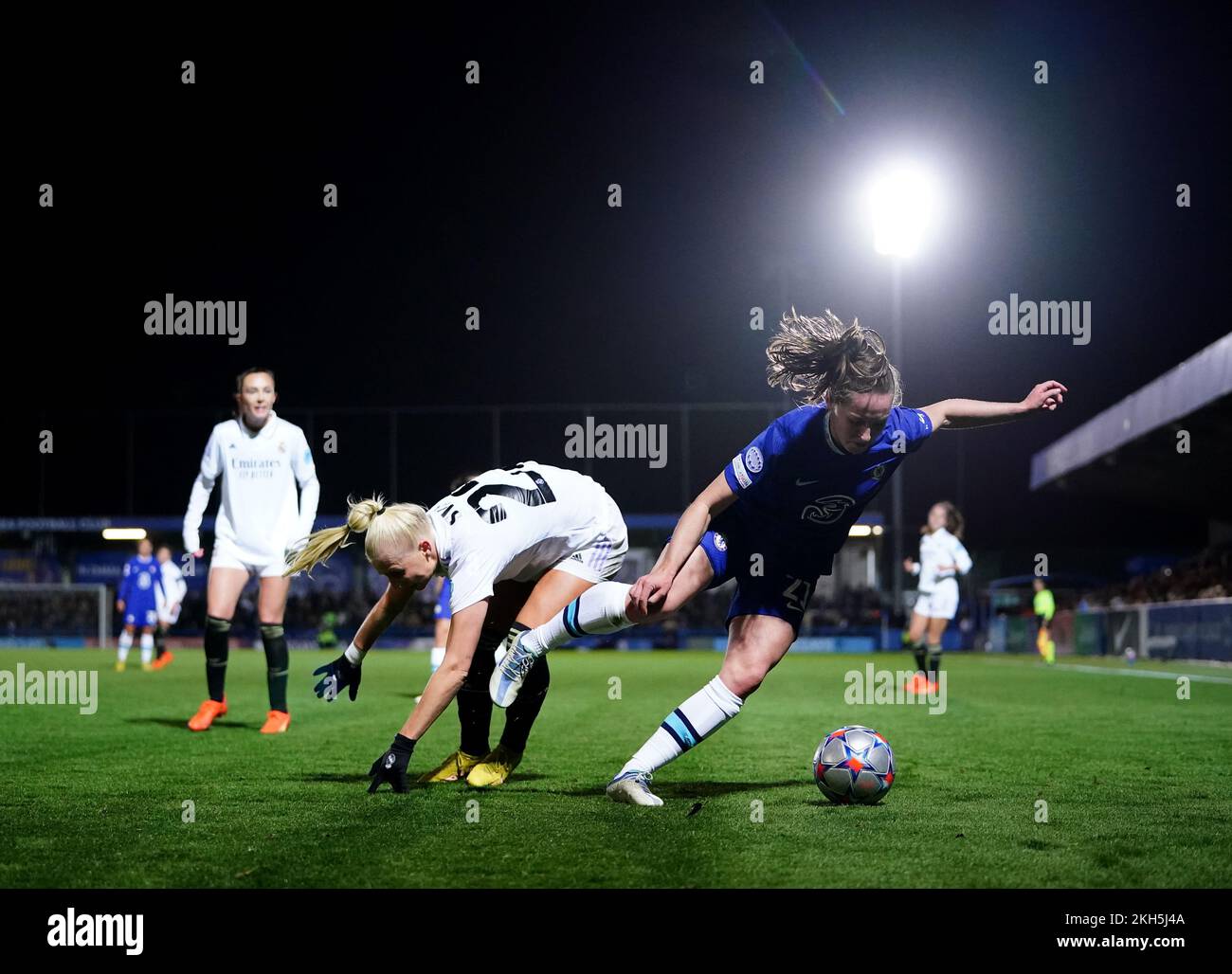 Svava real madrid hi-res stock photography and images - Alamy