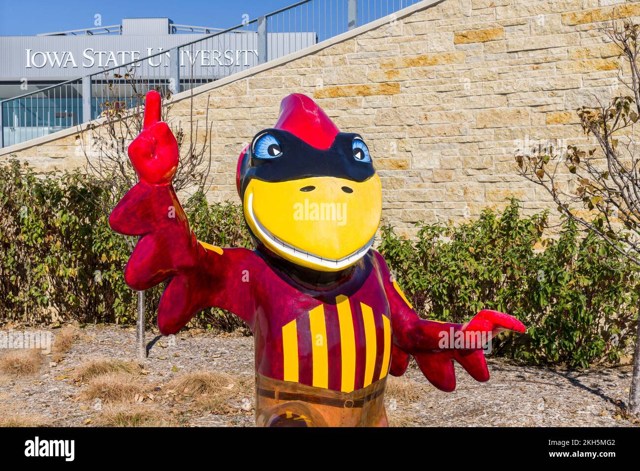 Isu logo hi-res stock photography and images - Alamy