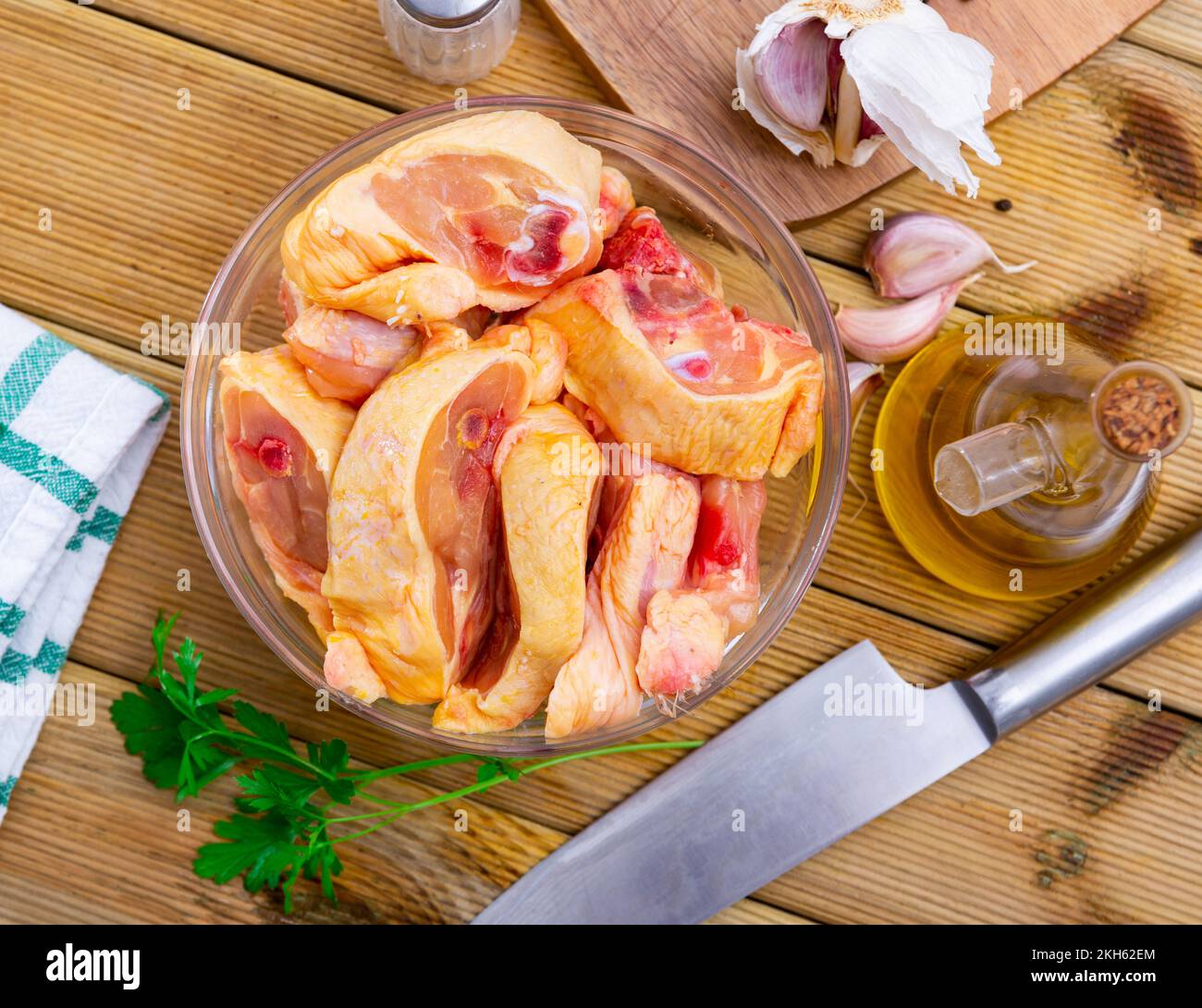 Fresh raw chopped chicken pieces Stock Photo - Alamy