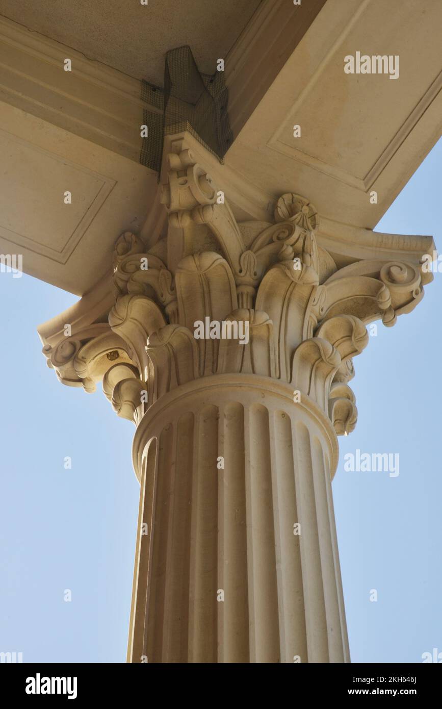 Corinthian Column Capitals at a large Texas University Stock Photo - Alamy