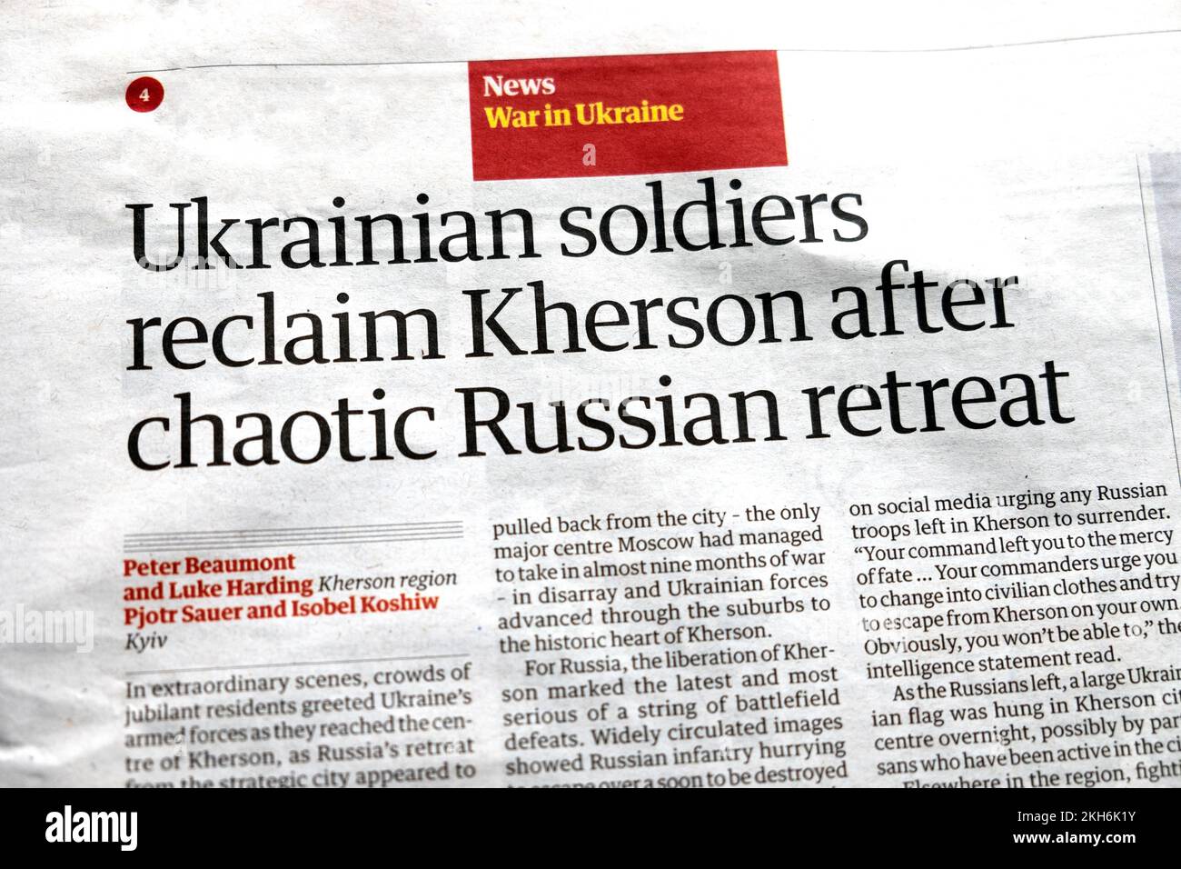 'Ukrainian soldiers reclaim Kherson after chaotic Russian retreat ...
