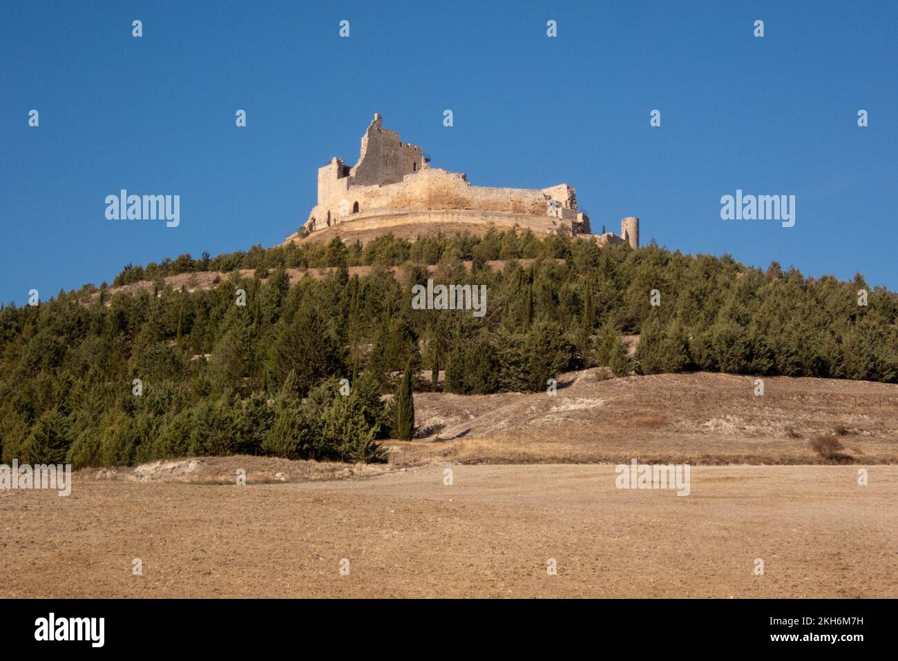 Castrojeriz castle ruins hi-res stock photography and images - Alamy