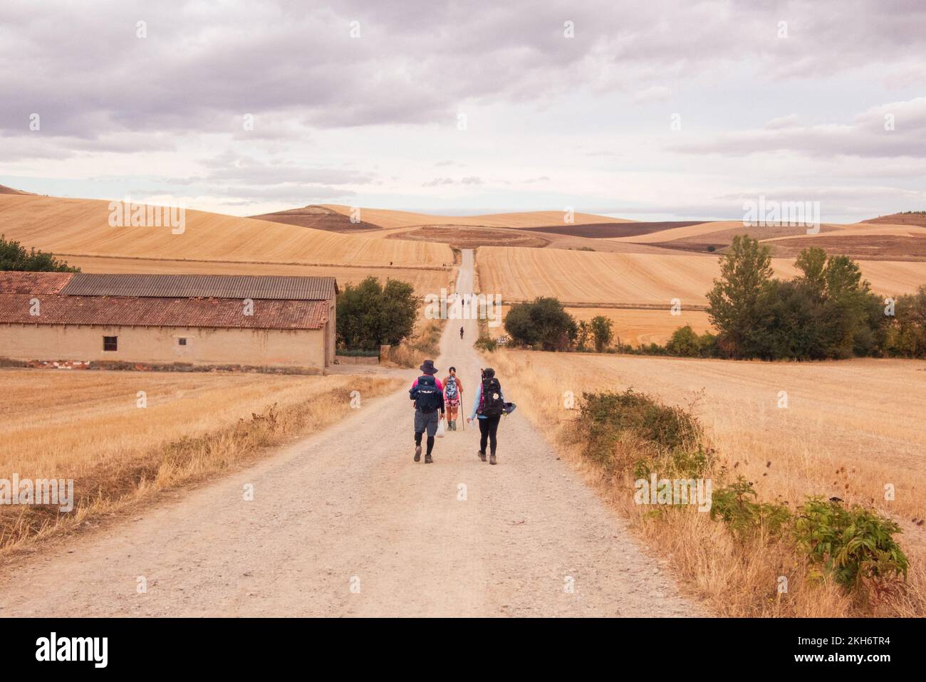 Landschaft mit pilger hi-res stock photography and images - Alamy