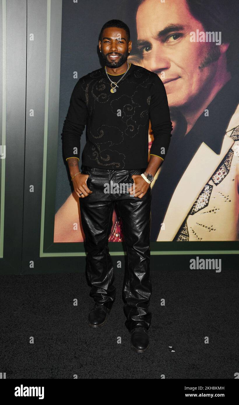 LOS ANGELES, CALIFORNIA - NOVEMBER 21: Donny Savage attends Showtime's ...