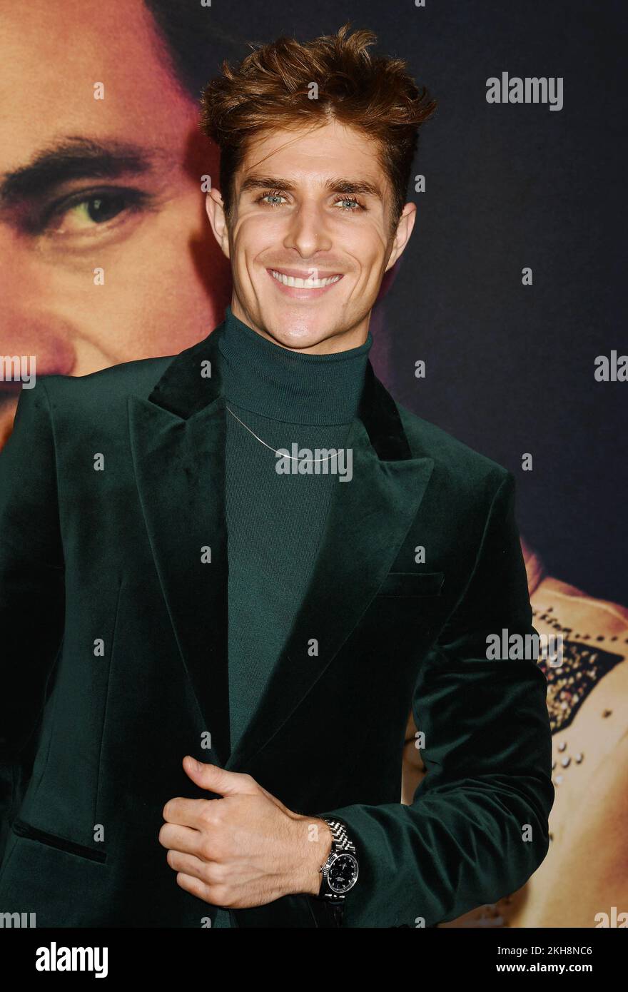 LOS ANGELES, CALIFORNIA - NOVEMBER 21: Alex Cubis attends Showtime's ... LOS ANGELES, CALIFORNIA - NOVEMBER 21: Alex Cubis attends Showtime's ...