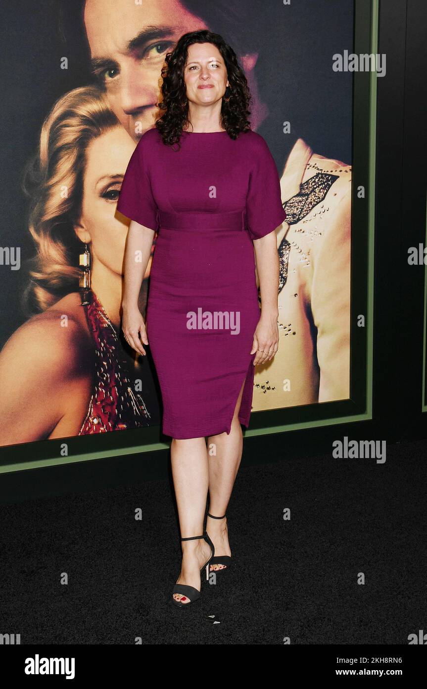 LOS ANGELES, CALIFORNIA - NOVEMBER 21: Jennifer Lafleur attends ...